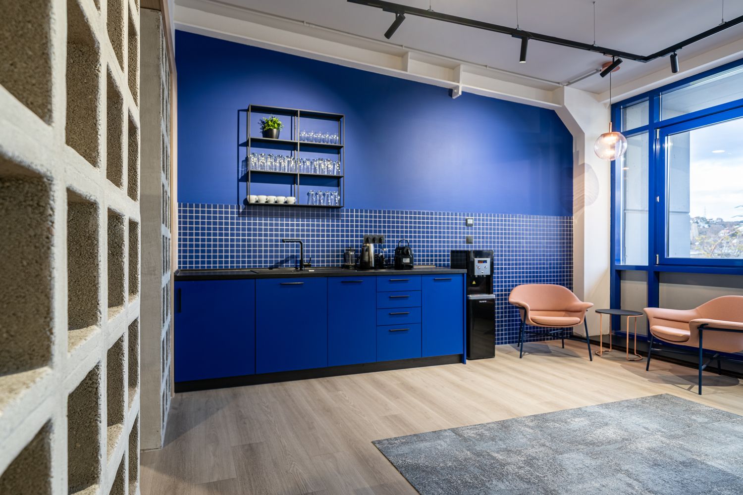 Doka Hungary Offices - Budapest | Office Snapshots