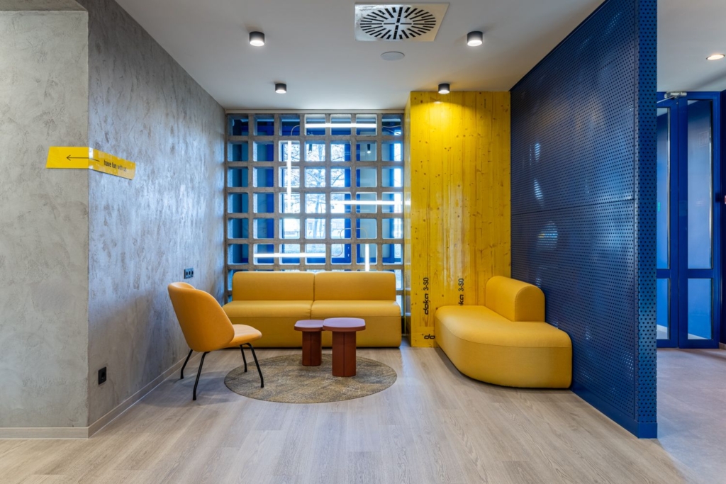Doka Hungary Offices - Budapest | Office Snapshots