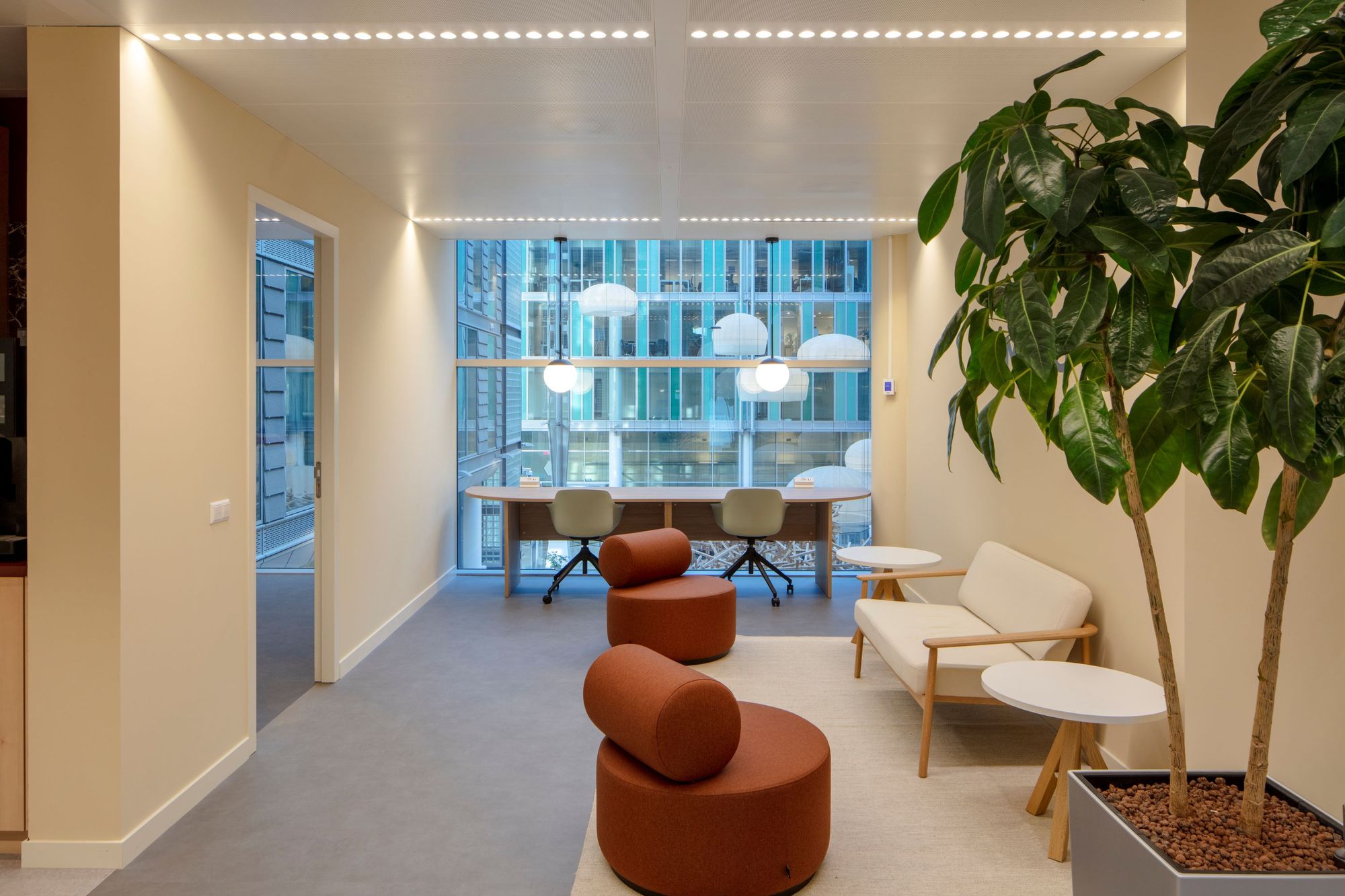 MUFG Offices - Amsterdam | Office Snapshots
