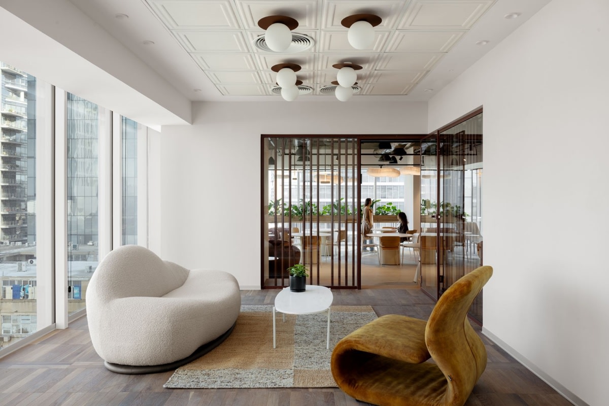 Phoenix Investment House Offices - Bnei Brak | Office Snapshots