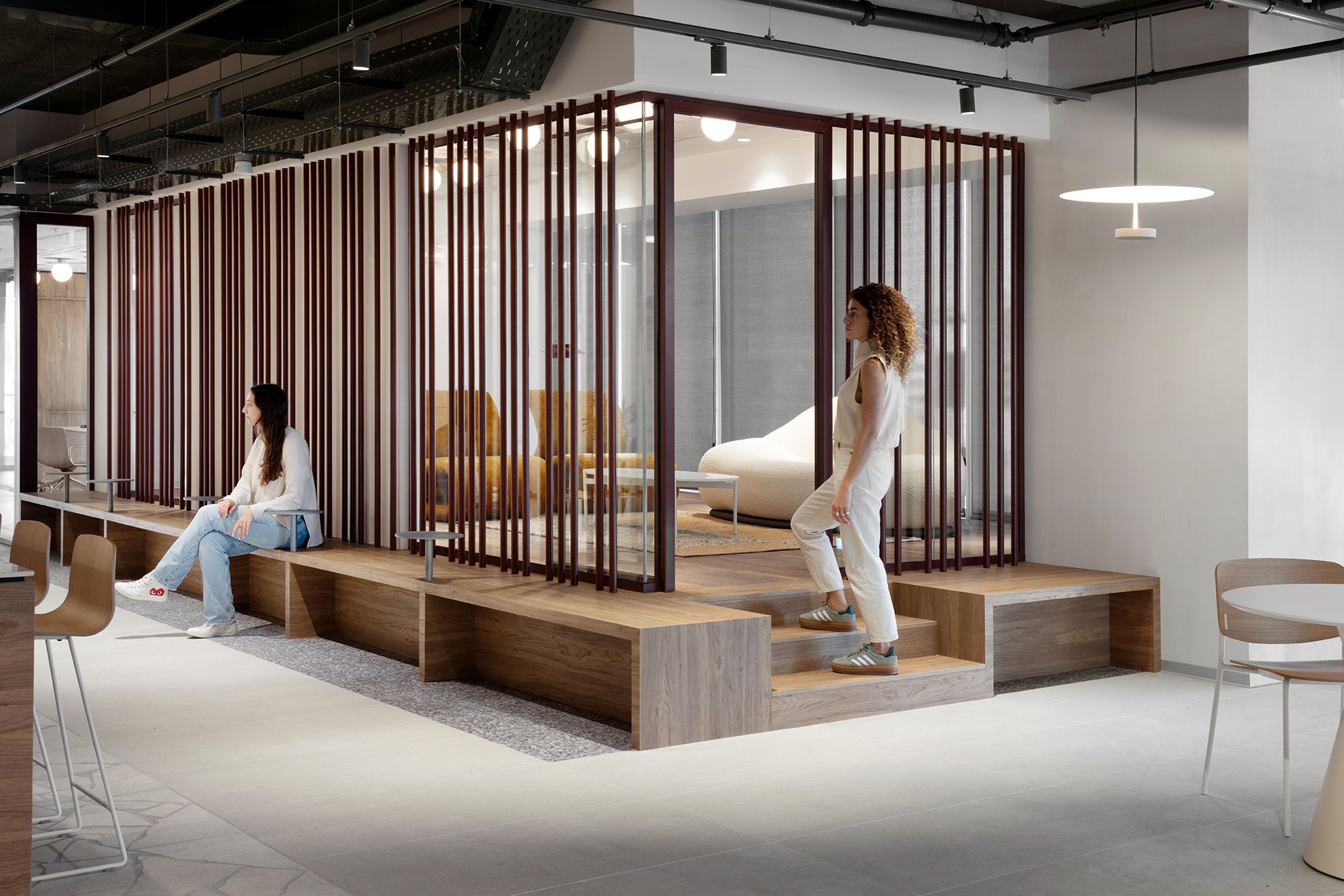 Phoenix Investment House Offices - Bnei Brak | Office Snapshots
