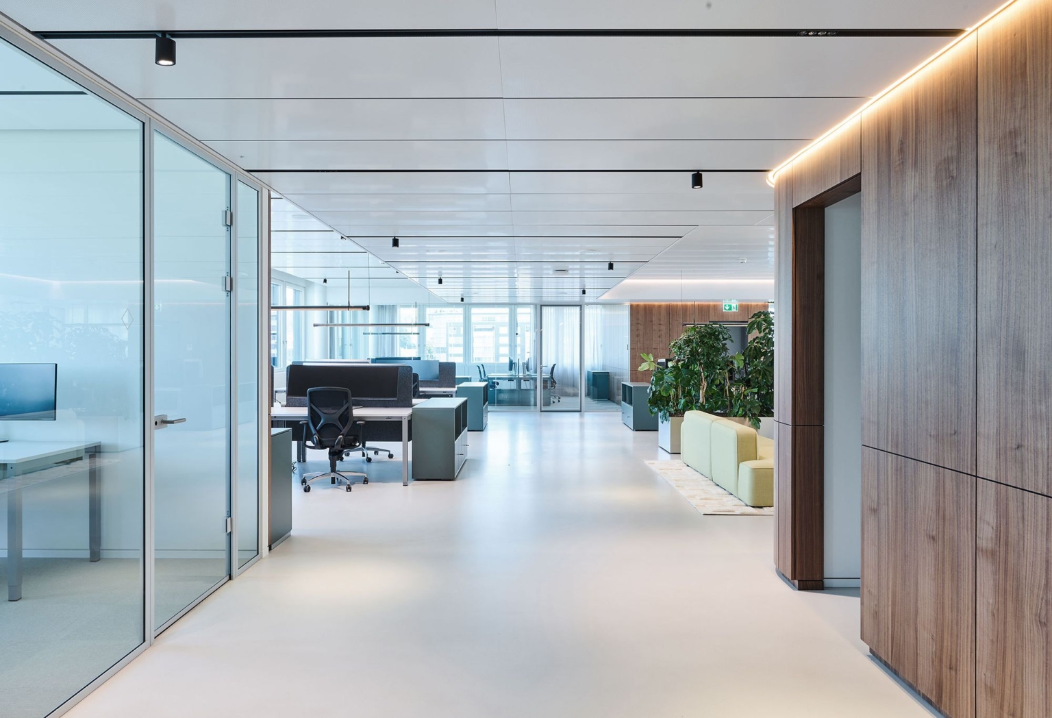 Confidential Investment Company Offices - Zug | Office Snapshots