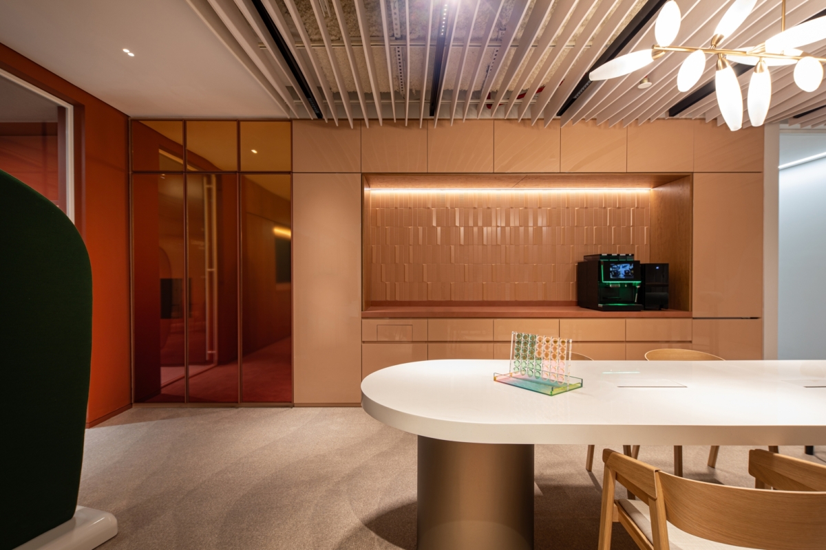 Global Management Consulting Firm Offices - Dubai | Office Snapshots