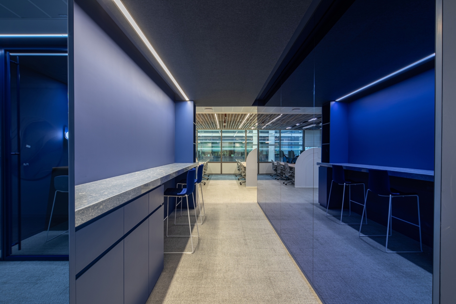 Global Management Consulting Firm Offices - Dubai | Office Snapshots