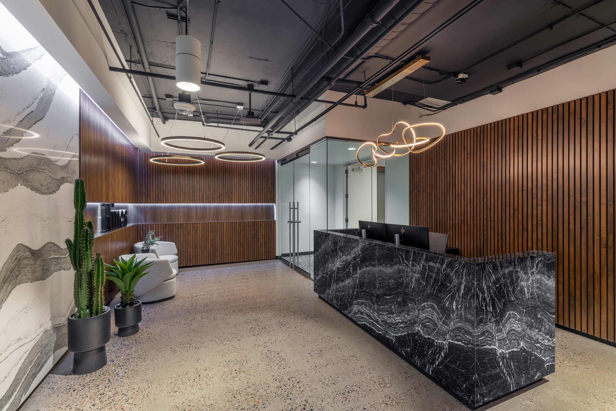 Hines Offices - Phoenix | Office Snapshots
