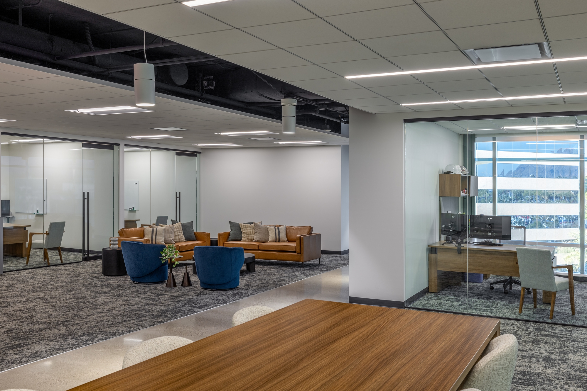 Hines Offices - Phoenix | Office Snapshots