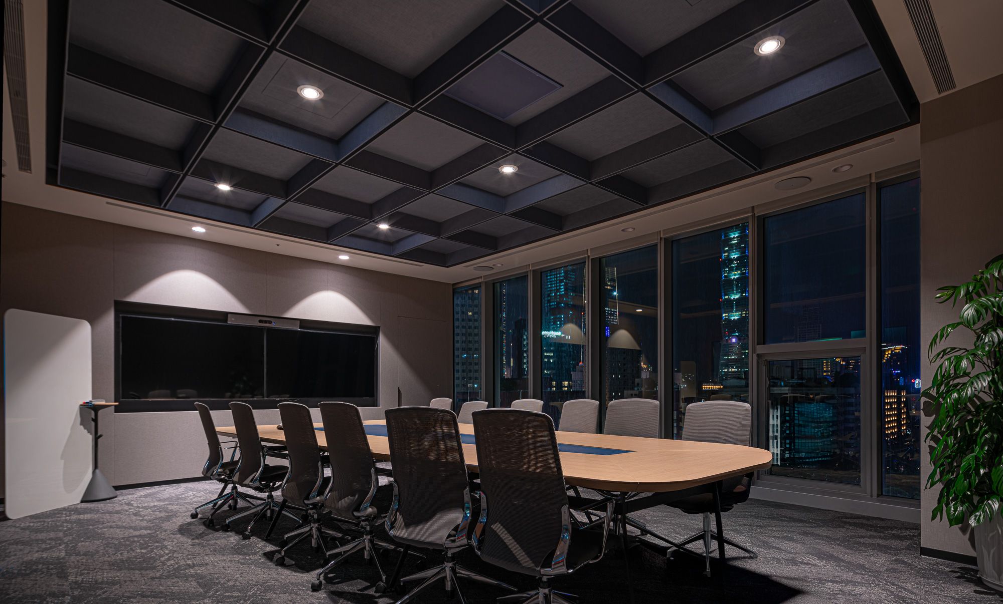 Chubb Life Taiwan Offices - Taipei | Office Snapshots