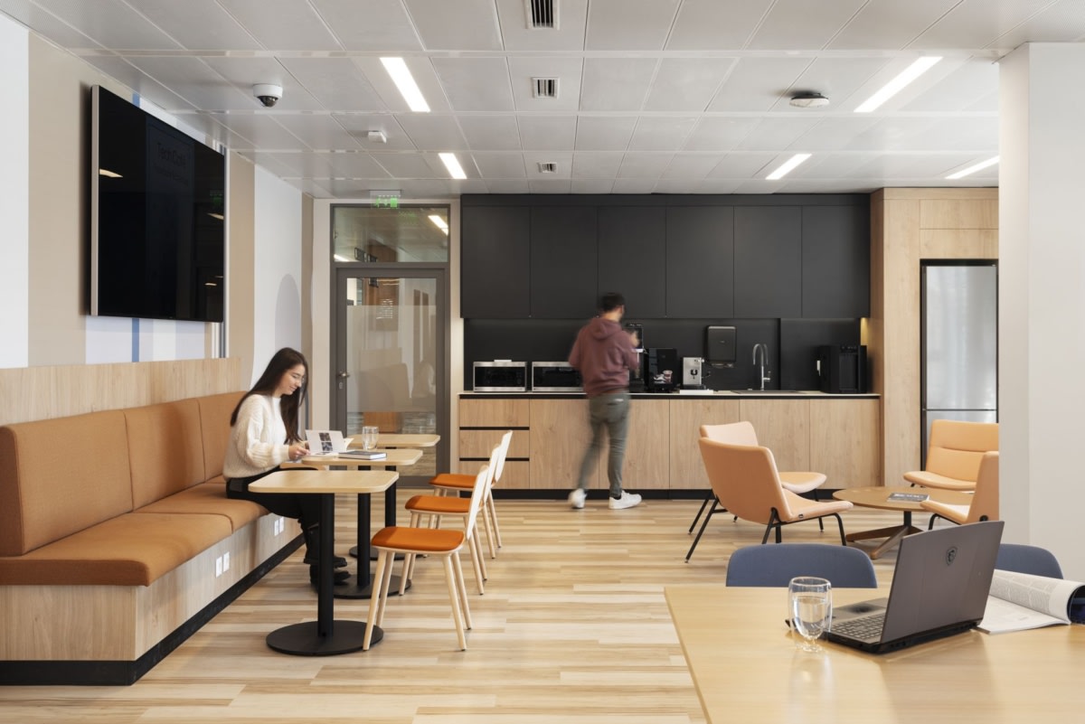 Confidential Software Company Offices - Sofia | Office Snapshots