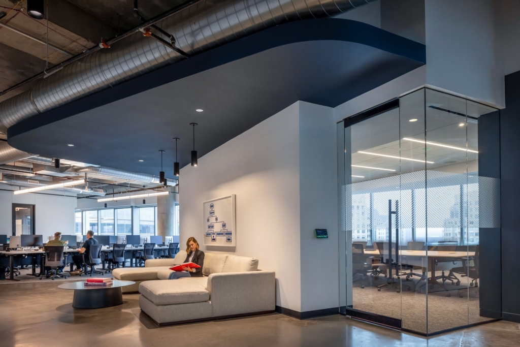 PMG Headquarters - Dallas | Office Snapshots
