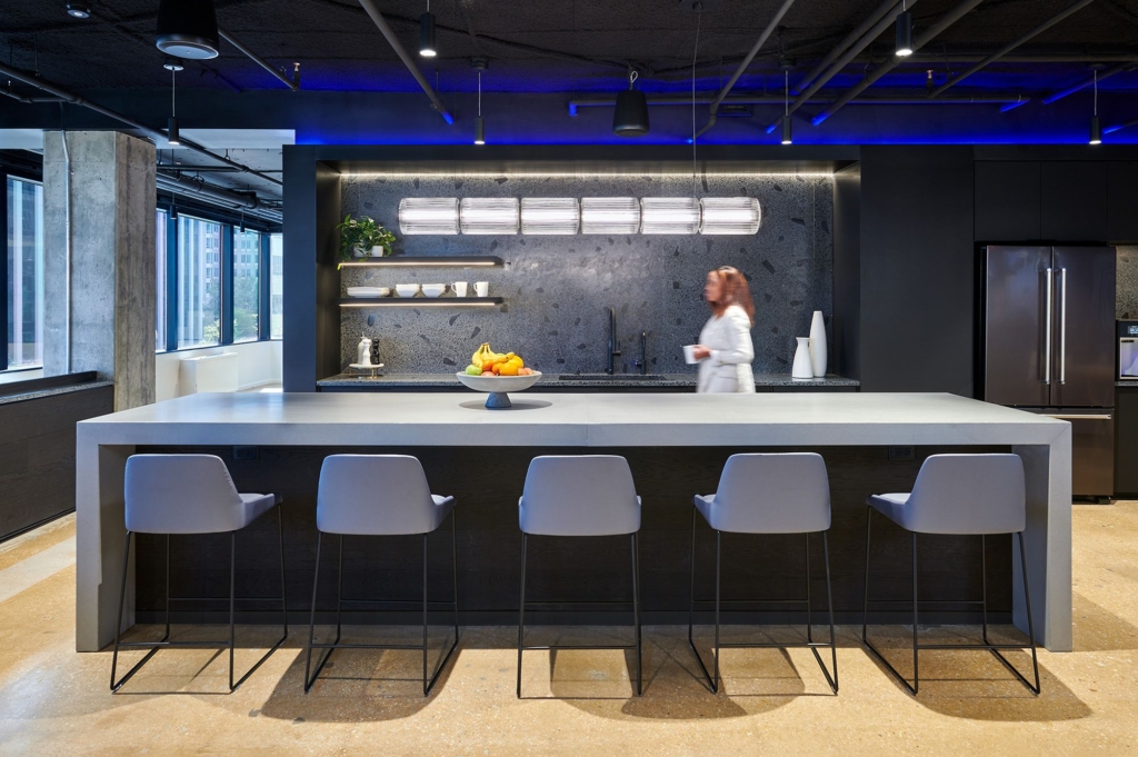 [solidcore] Offices - Arlington | Office Snapshots