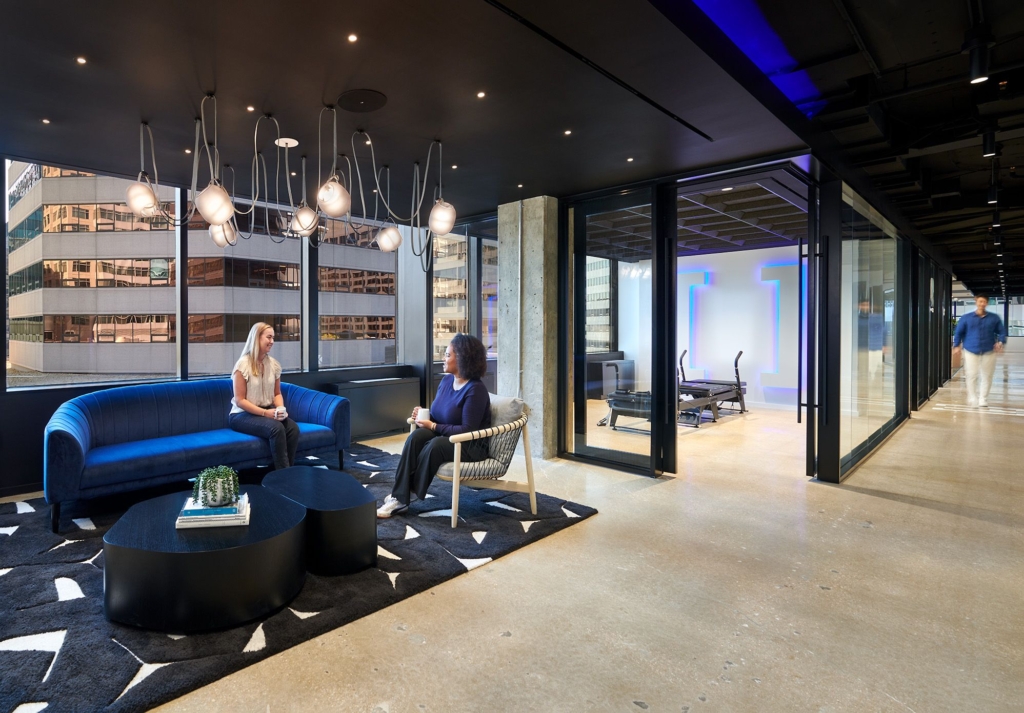 [solidcore] Offices - Arlington | Office Snapshots