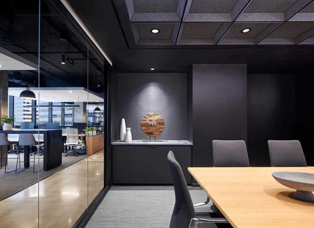 [solidcore] Offices - Arlington | Office Snapshots