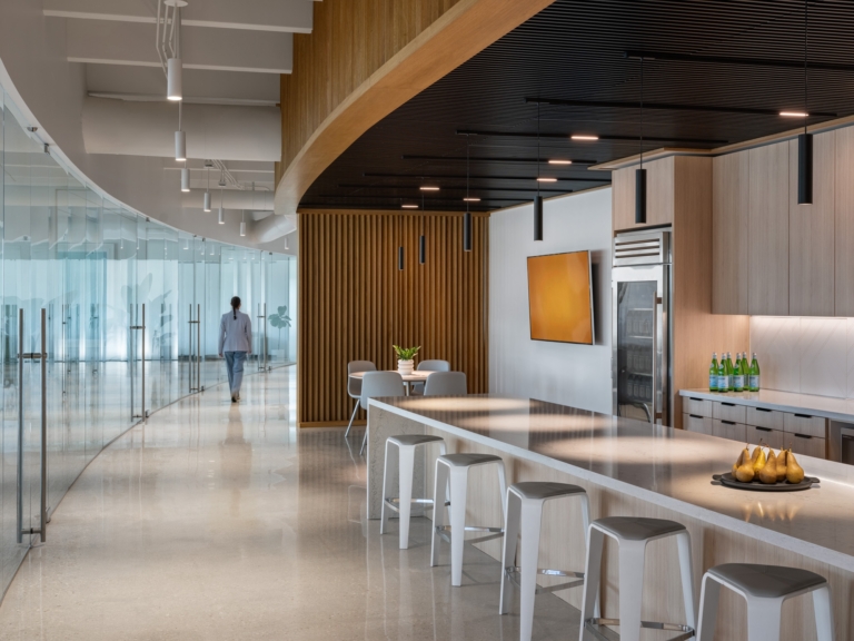 Unique Vacations Offices - Miami | Office Snapshots