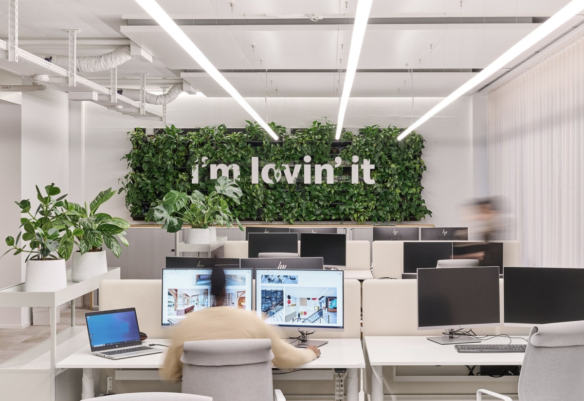 McDonald's Suisse Offices - Crissier | Office Snapshots