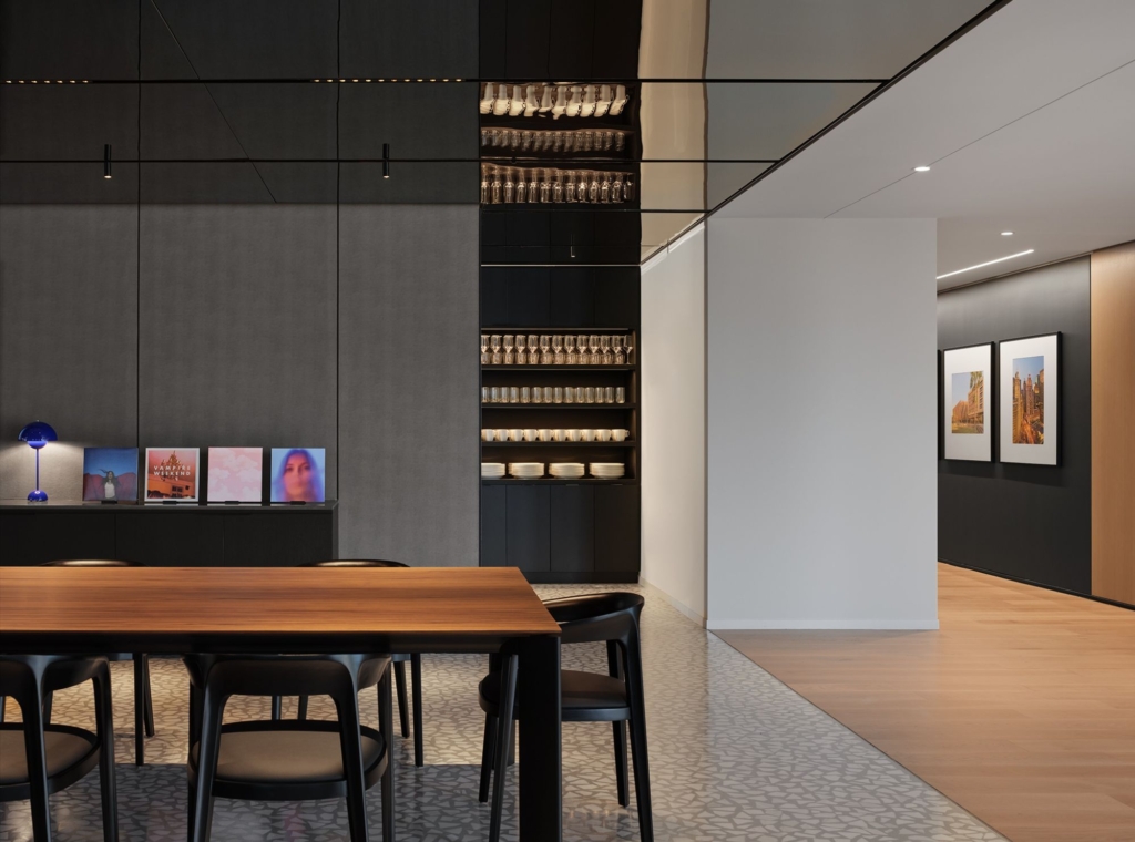 SCB Offices - Chicago | Office Snapshots