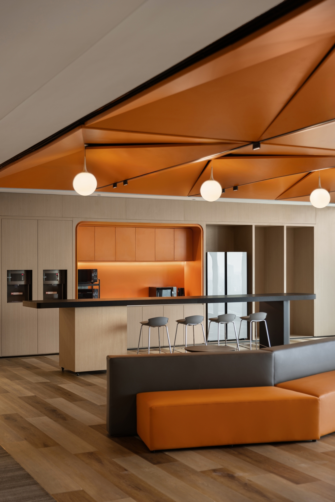 37 Interactive Entertainment Offices - Guangzhou | Office Snapshots