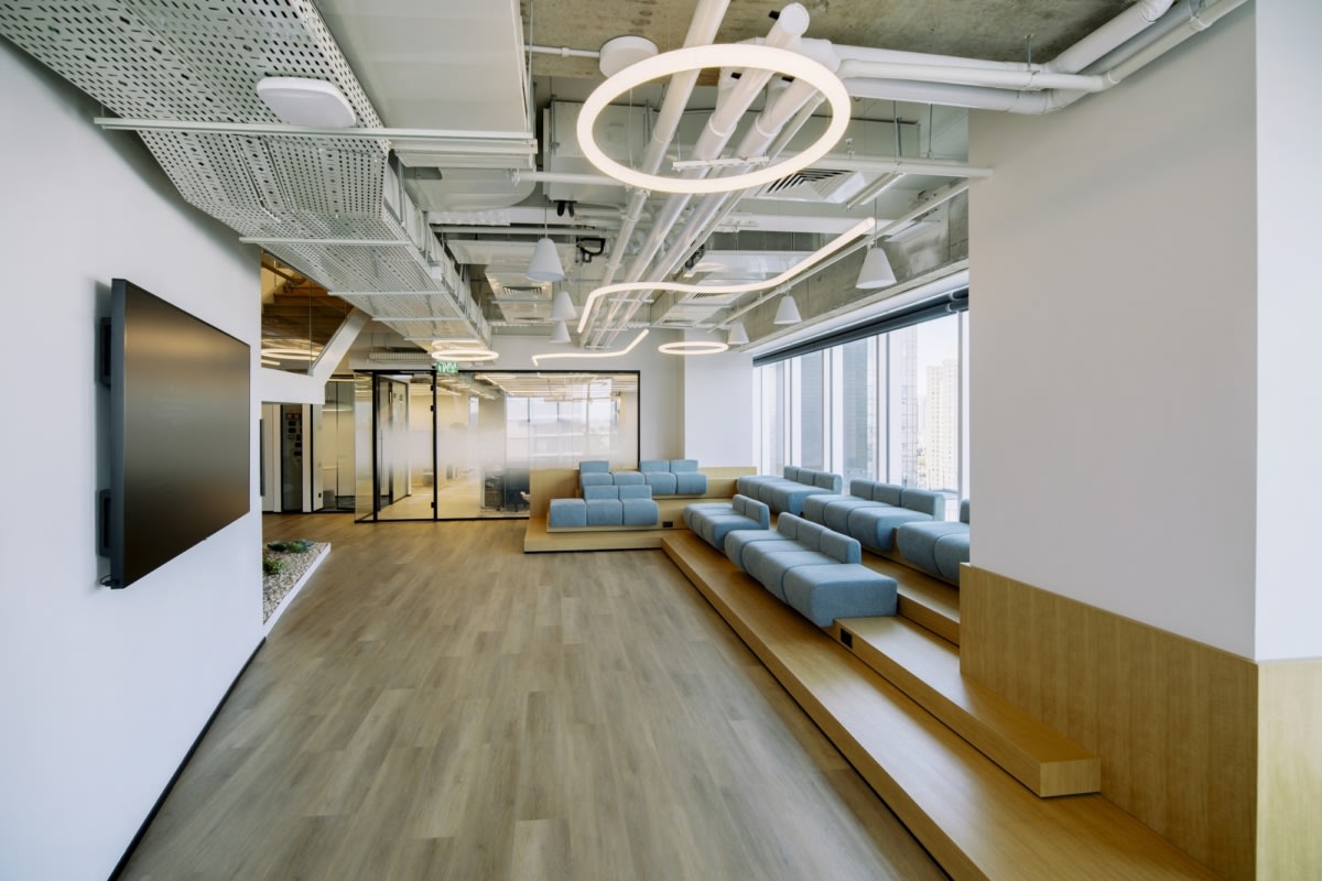 CAL Credit Card Offices - Bnei Brak | Office Snapshots