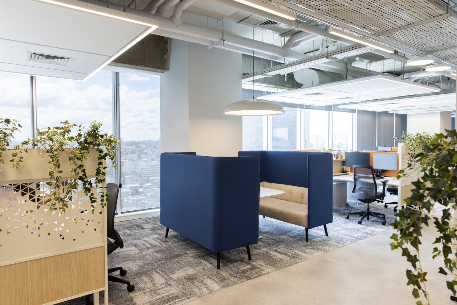 CAL Credit Card Offices - Bnei Brak | Office Snapshots