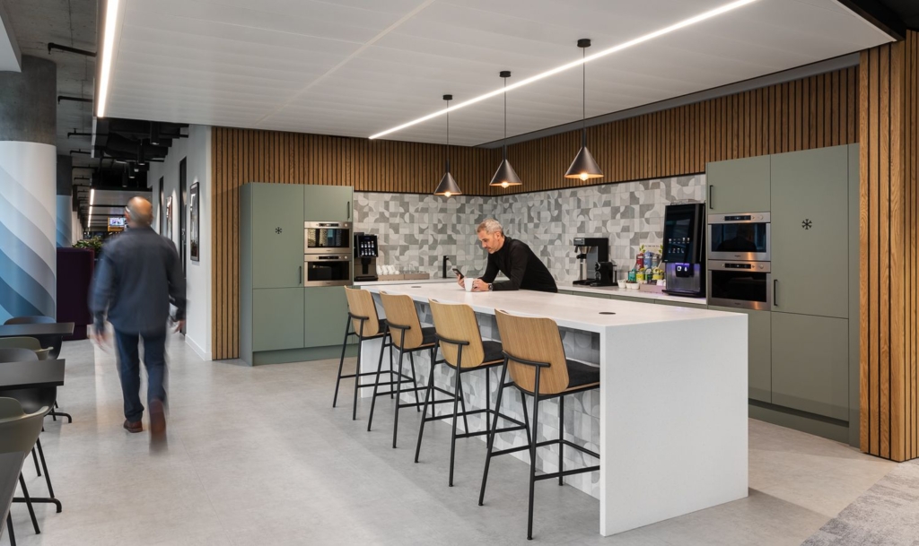 Global Commodities Trading Company Offices - London | Office Snapshots