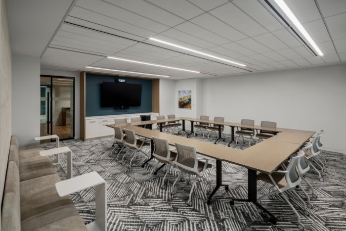 Amwins Offices - Woodland Hills | Office Snapshots