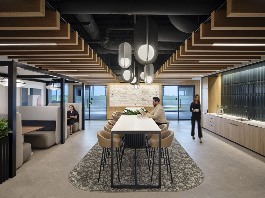 Medline Industries Offices - Northbrook | Office Snapshots