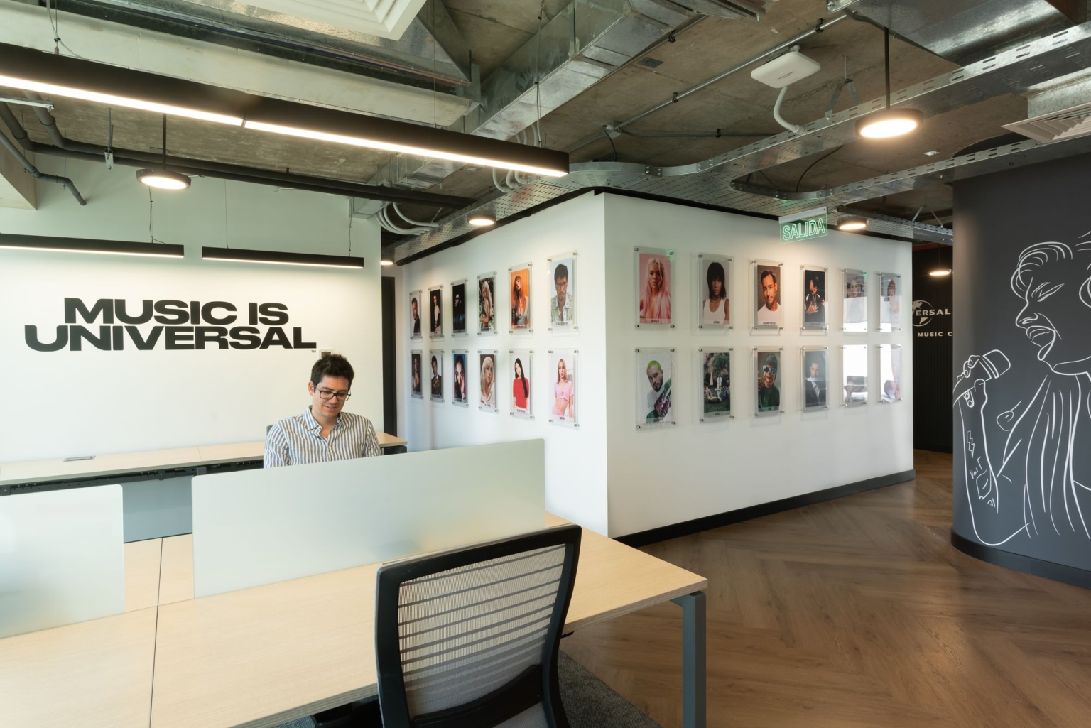Universal Music Offices - Santiago | Office Snapshots