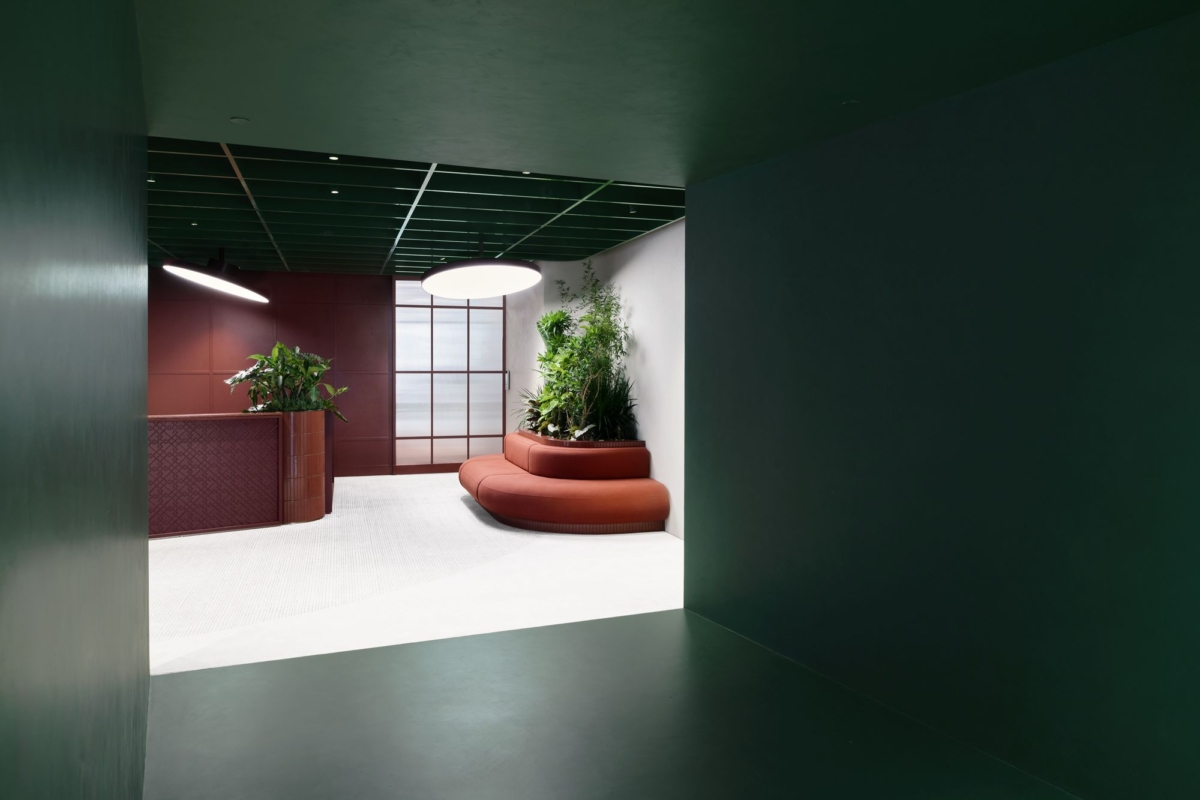 Hugill & Ip Offices - Hong Kong | Office Snapshots