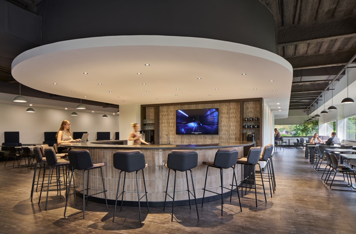 Kaiser Enterprise Offices - Troy | Office Snapshots