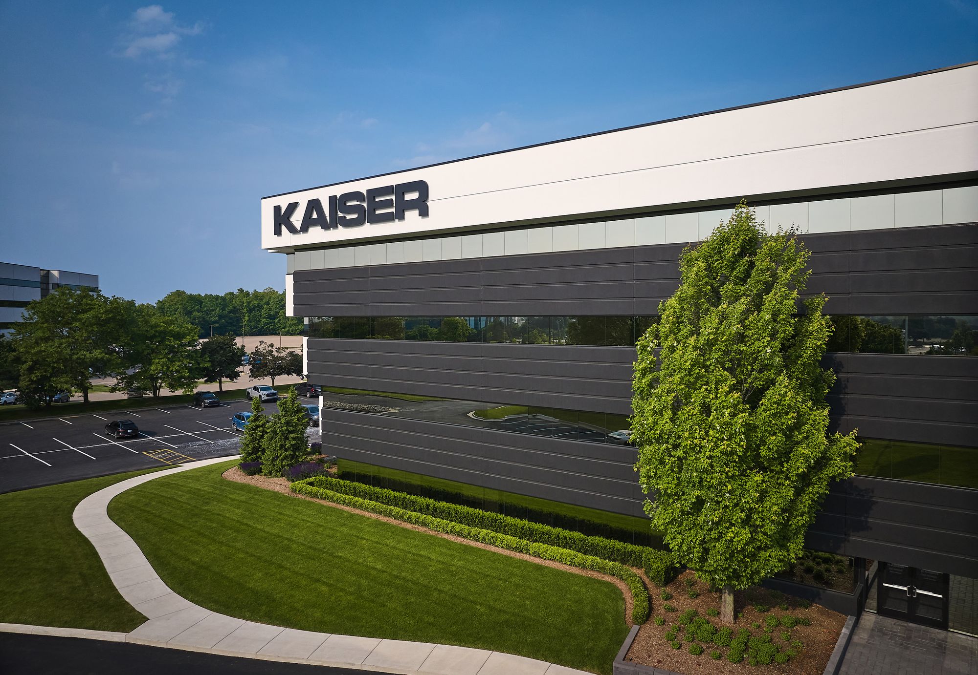 Kaiser Enterprise Offices - Troy | Office Snapshots