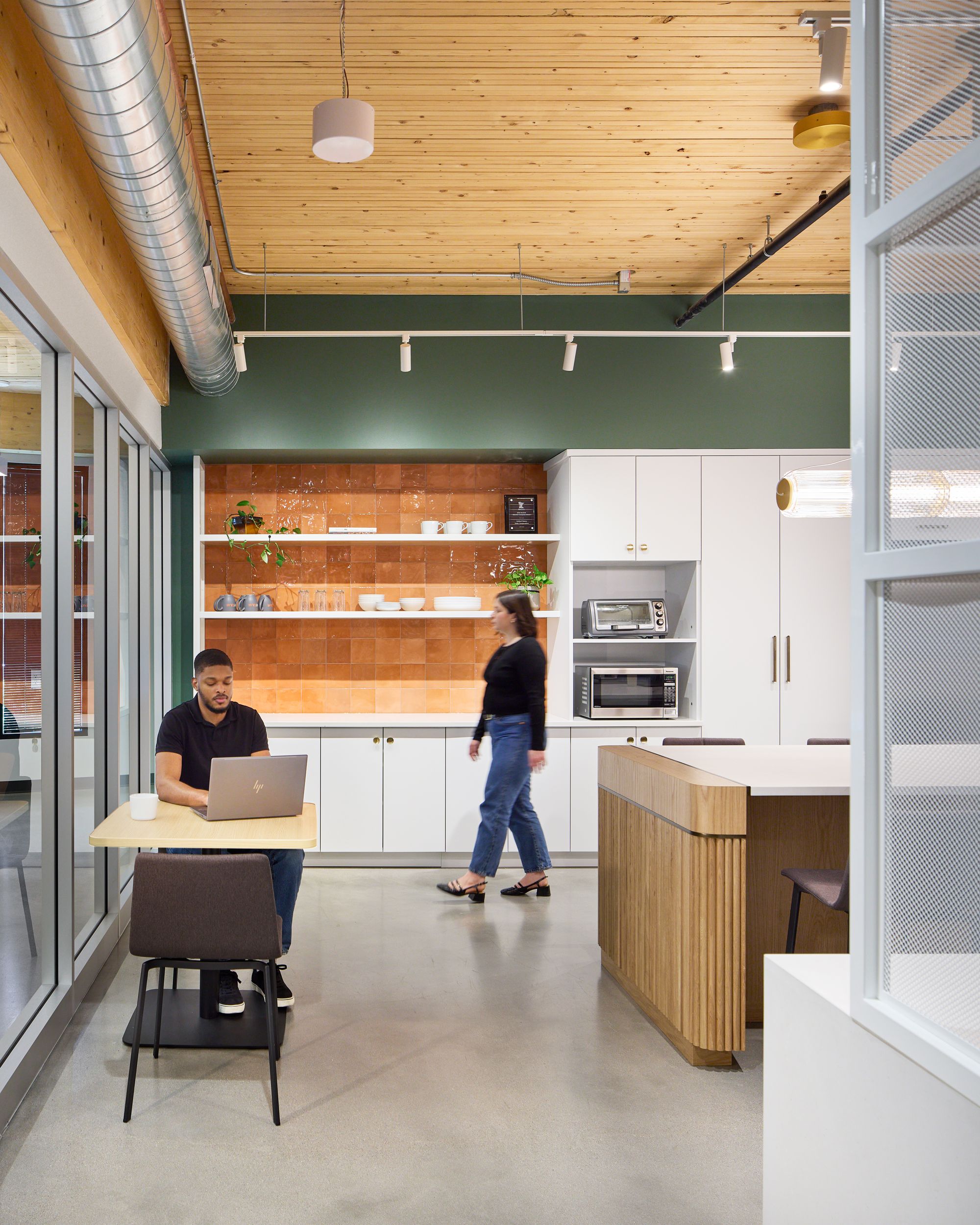 US Solar Offices - Minneapolis | Office Snapshots