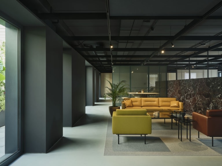 Andreu World Offices and Showroom - Valencia | Office Snapshots