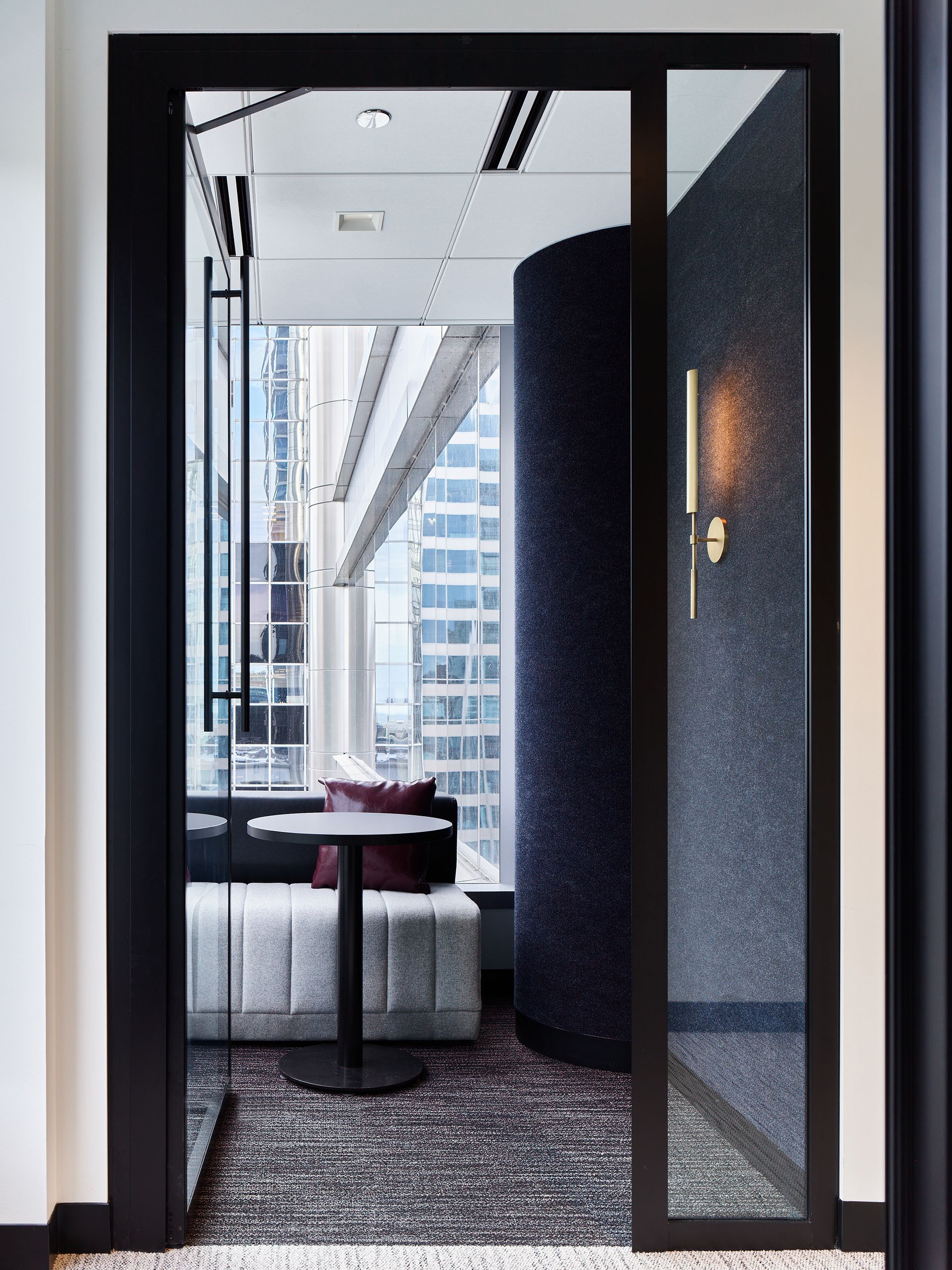 Curi-RMB Capital Offices - Chicago | Office Snapshots