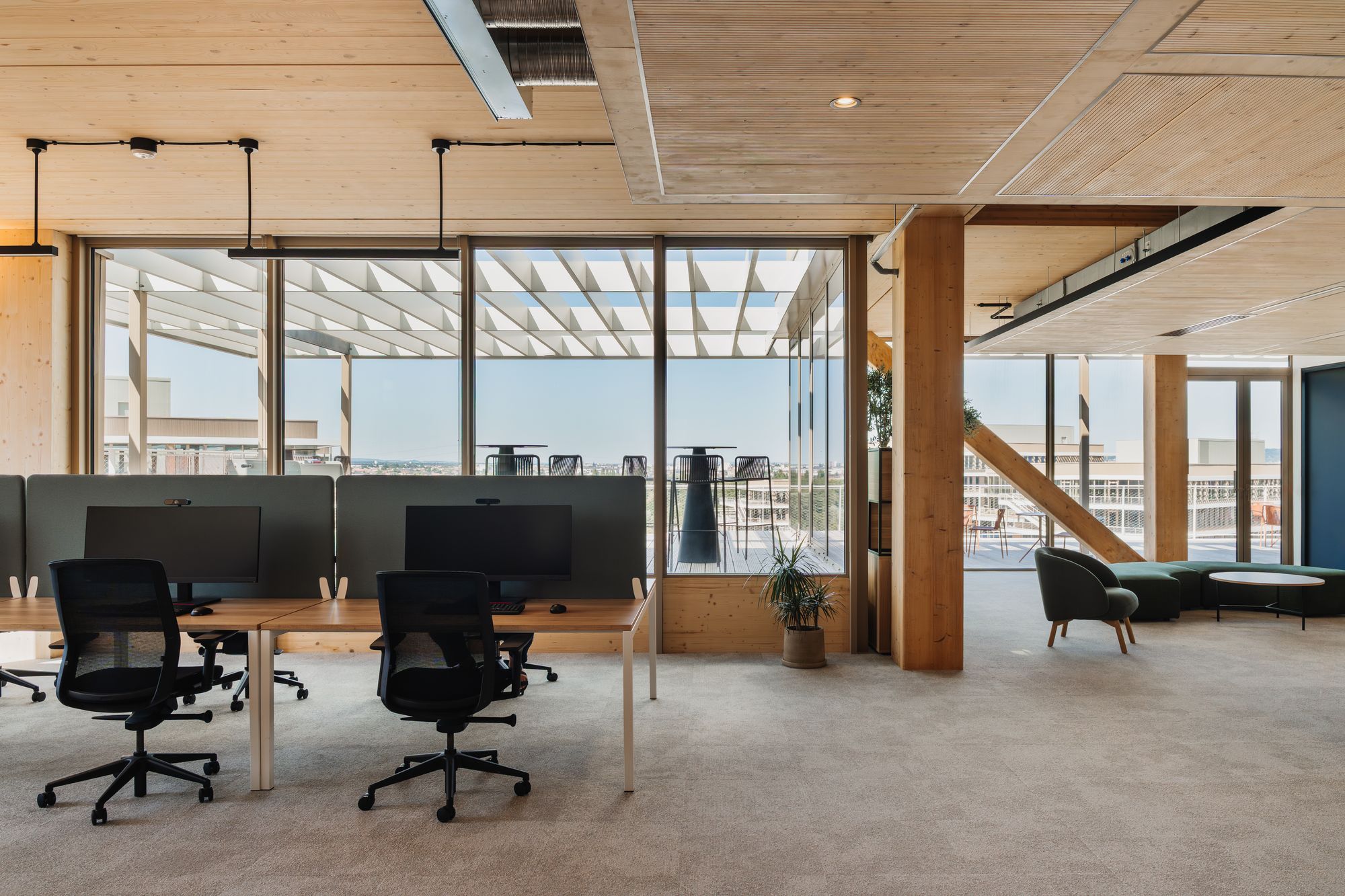 DKV FRANCE Offices - Paris | Office Snapshots