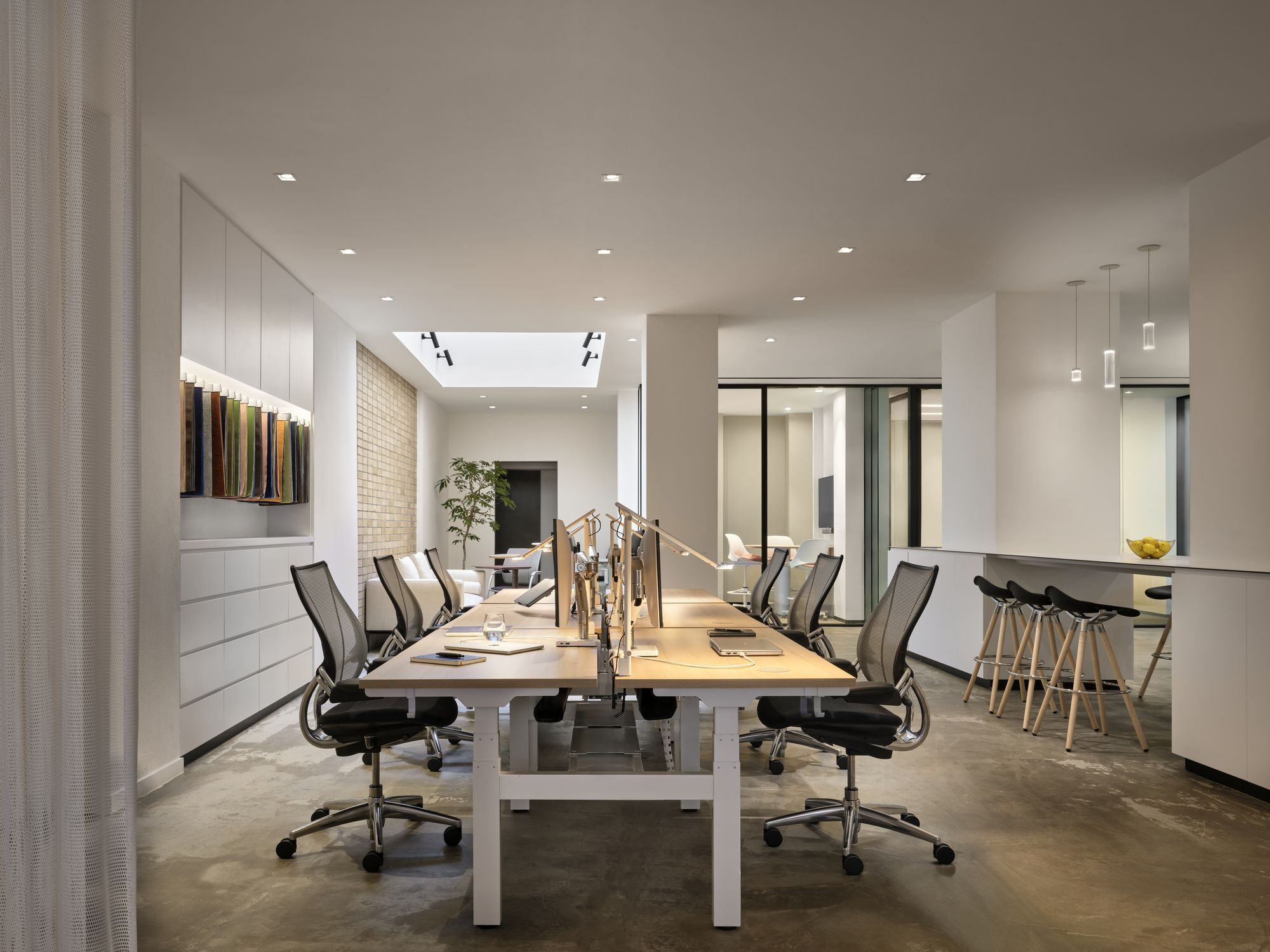 Humanscale Showroom - Singapore | Office Snapshots