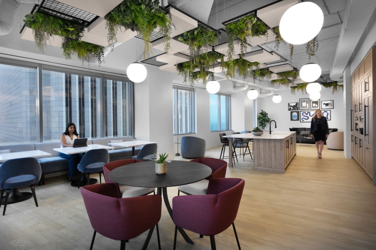 Two Prudential Plaza Spec Suites - Chicago | Office Snapshots