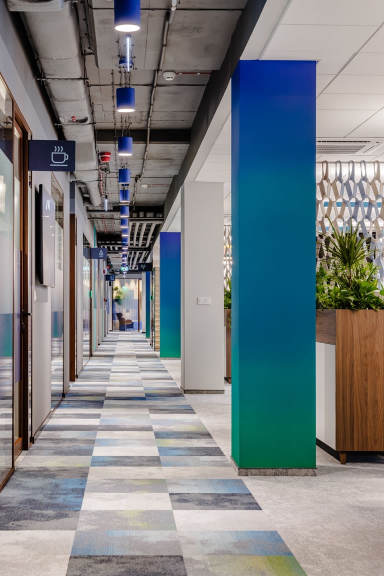 BorgWarner Offices - Krakow | Office Snapshots