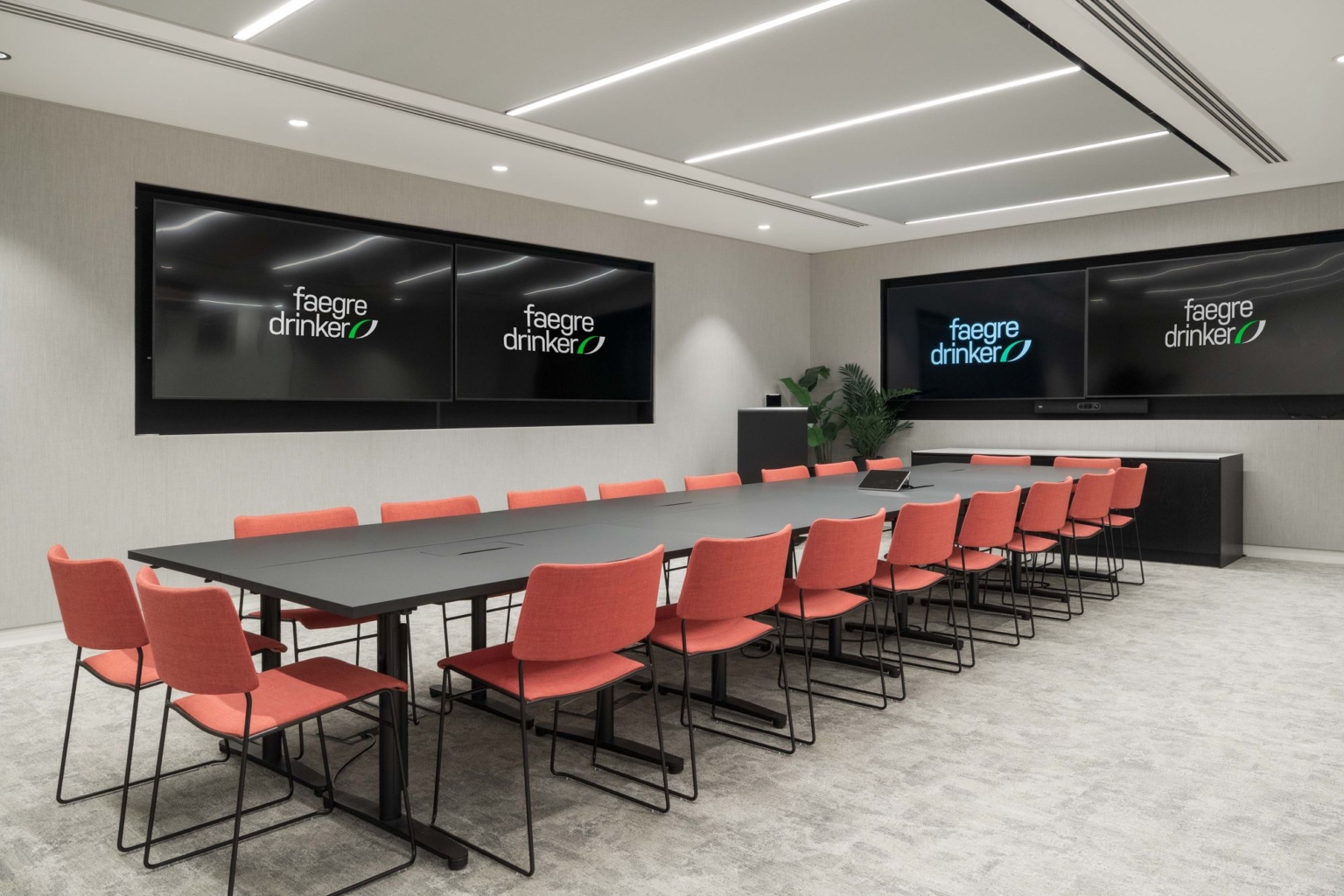 Faegre Drinker Offices - London | Office Snapshots