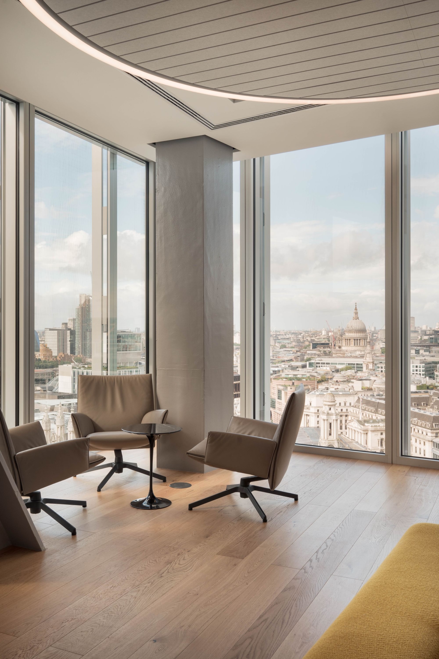 Faegre Drinker Offices - London | Office Snapshots