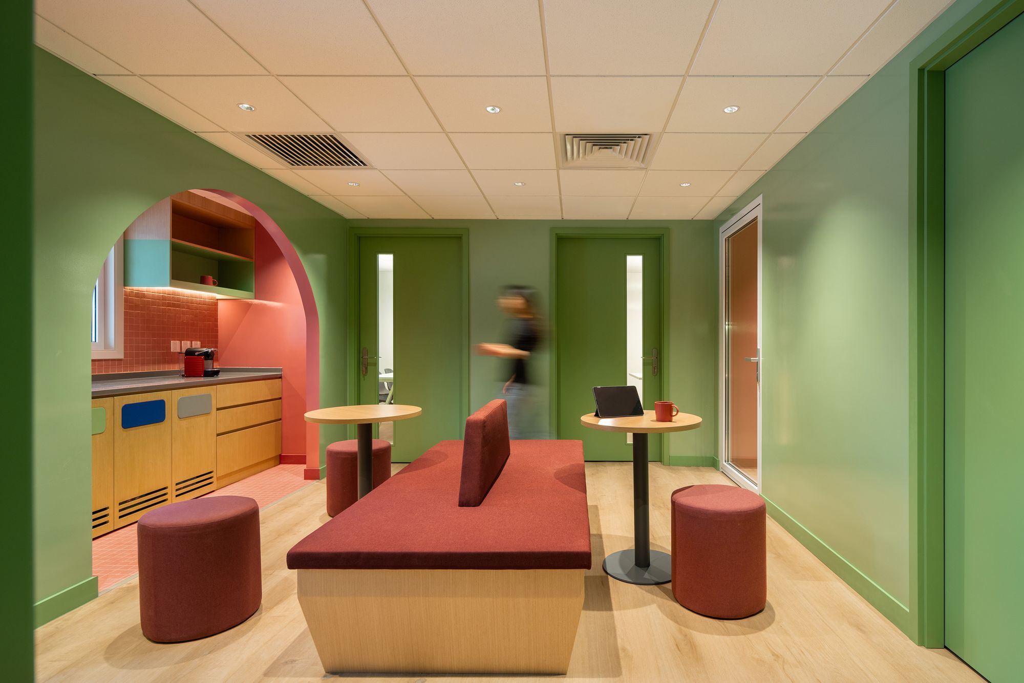 Western Academy of Beijing Middle School Office - Beijing | Office ...