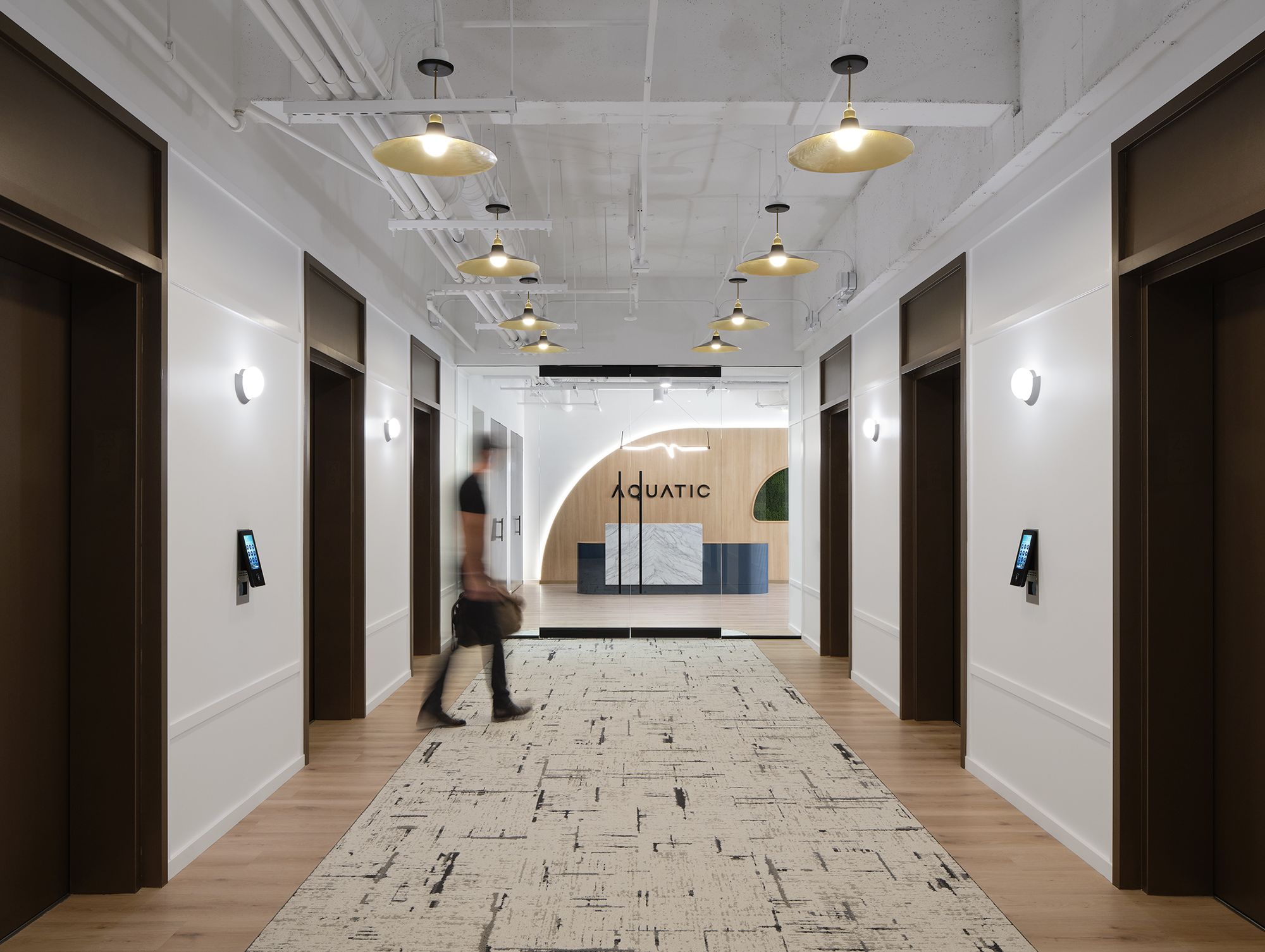 Aquatic Capital Offices - Chicago | Office Snapshots