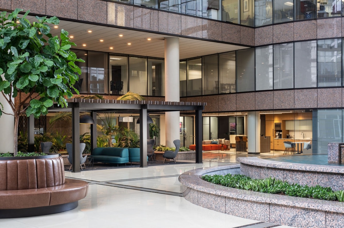 Urban Centre Leasing Office and Amenity Spaces - Tampa | Office Snapshots
