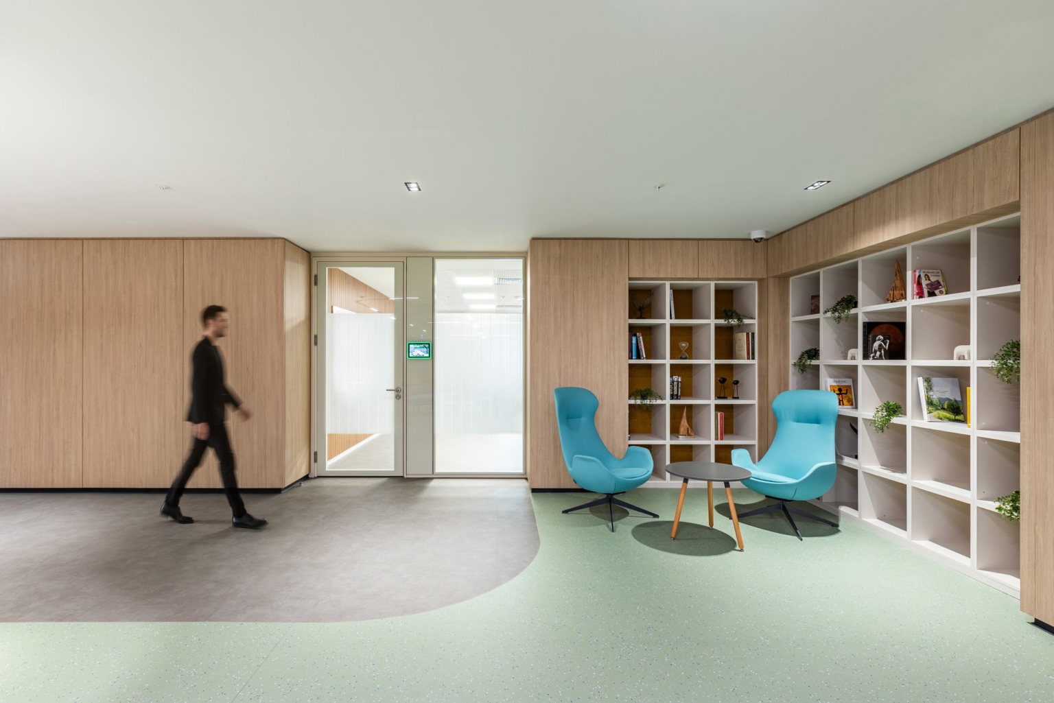 Dogus Otomotiv Offices - Istanbul | Office Snapshots