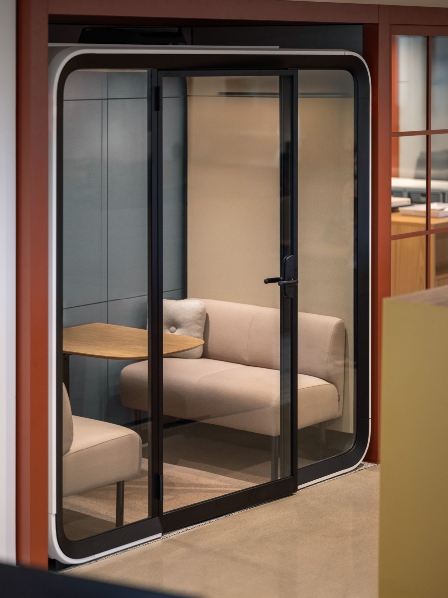 Officeworks Offices - McLean | Office Snapshots