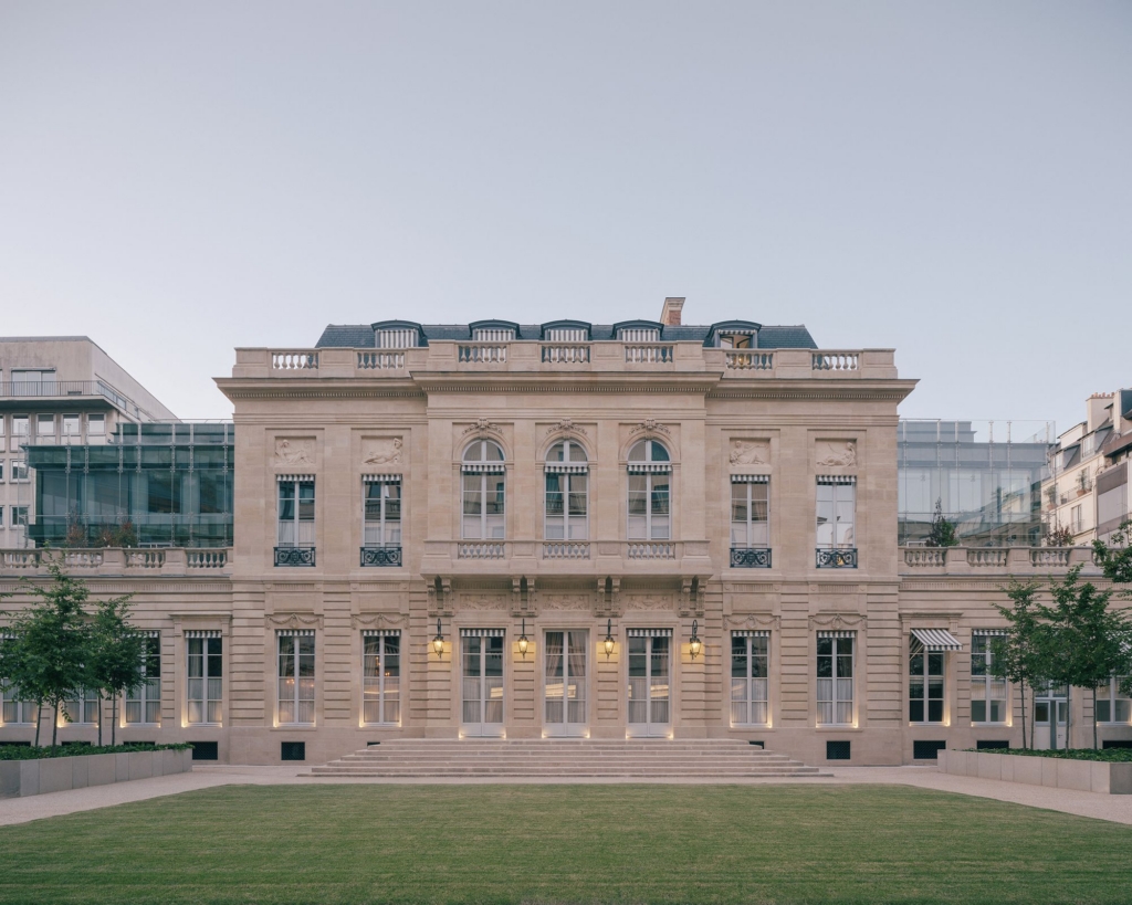 The AXA Group’s Global Headquarters - Paris | Office Snapshots