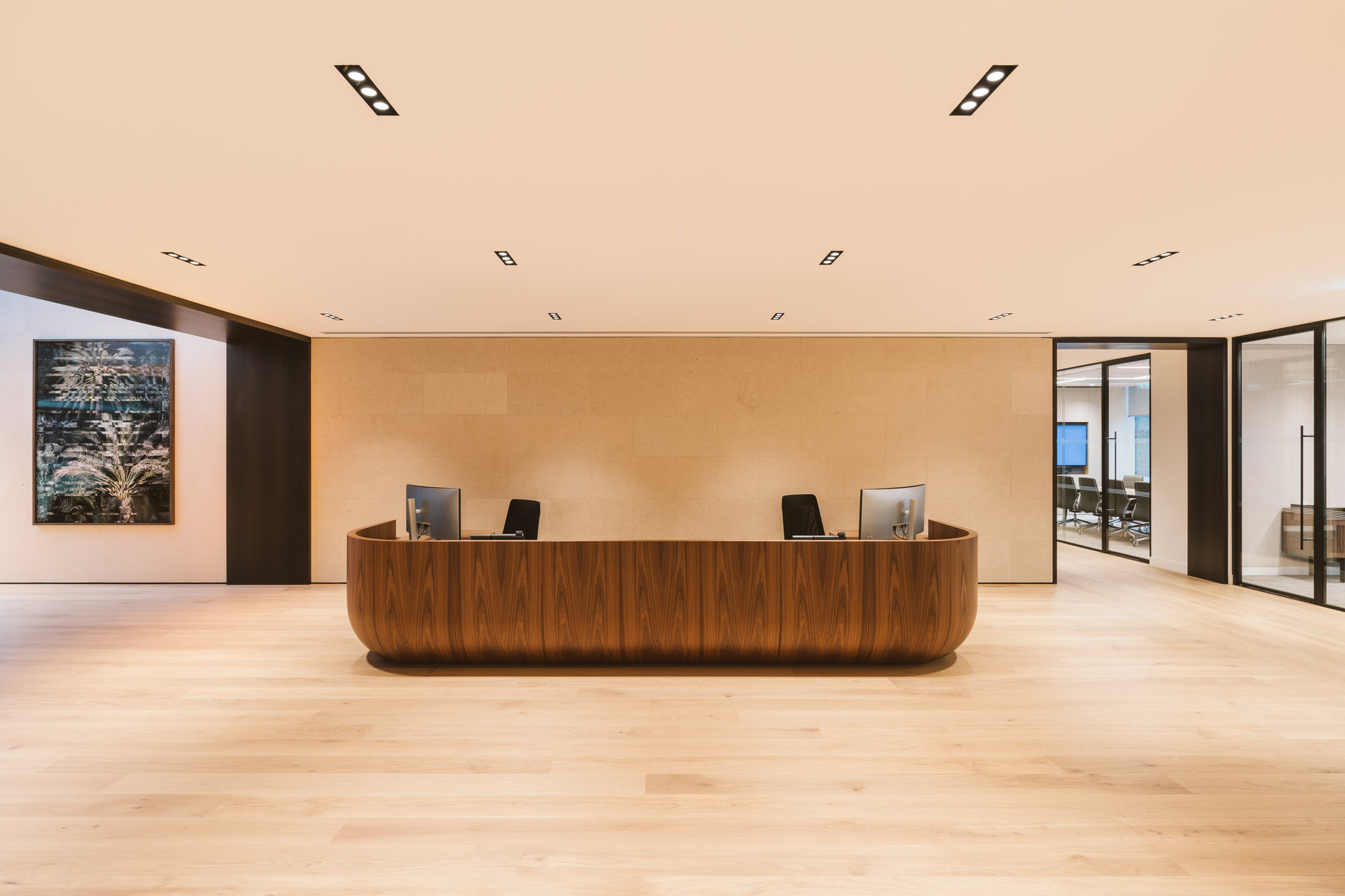 Confidential Financial Company Offices - London | Office Snapshots